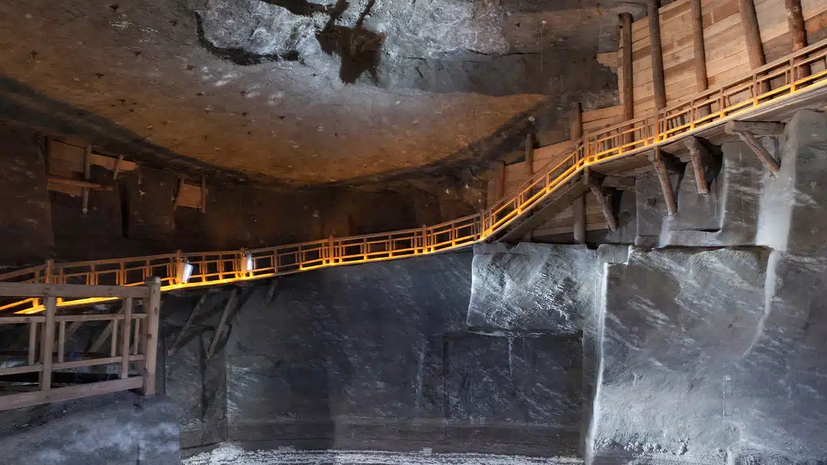 Explore the Wieliczka Salt Mine: Tour and Tickets - Krakow.wiki